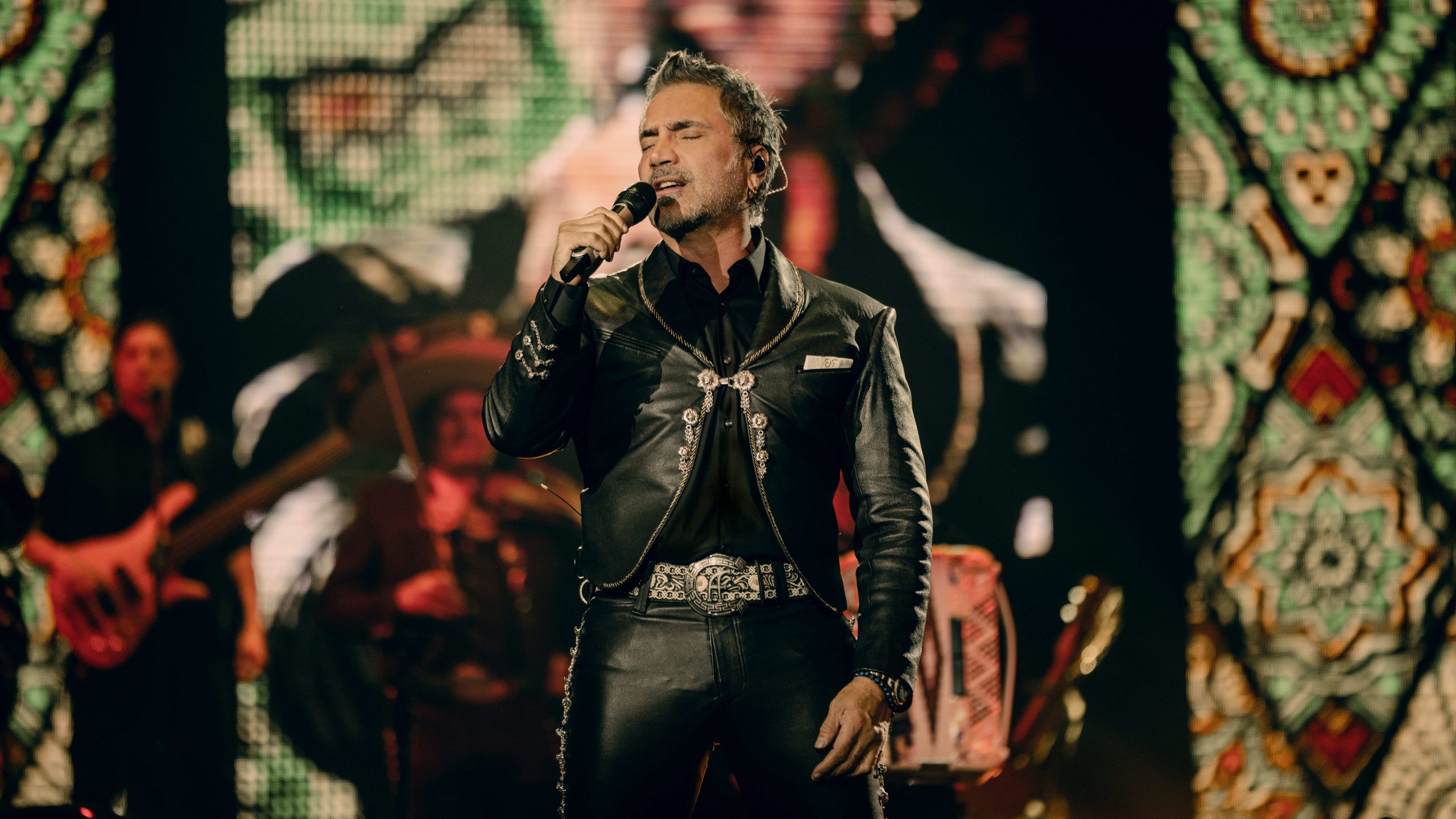 Alejandro Fernández regresa a España con su tour “Amor y Patria” » RAW ...